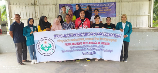 Mahasiswa IKOR Unimed Latih Ibu PKKDesa Kerapuh Senam Kebugaran