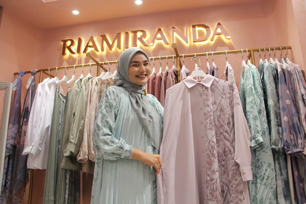 RiaMiranda Gelar Grand Opening Di Sun Plaza