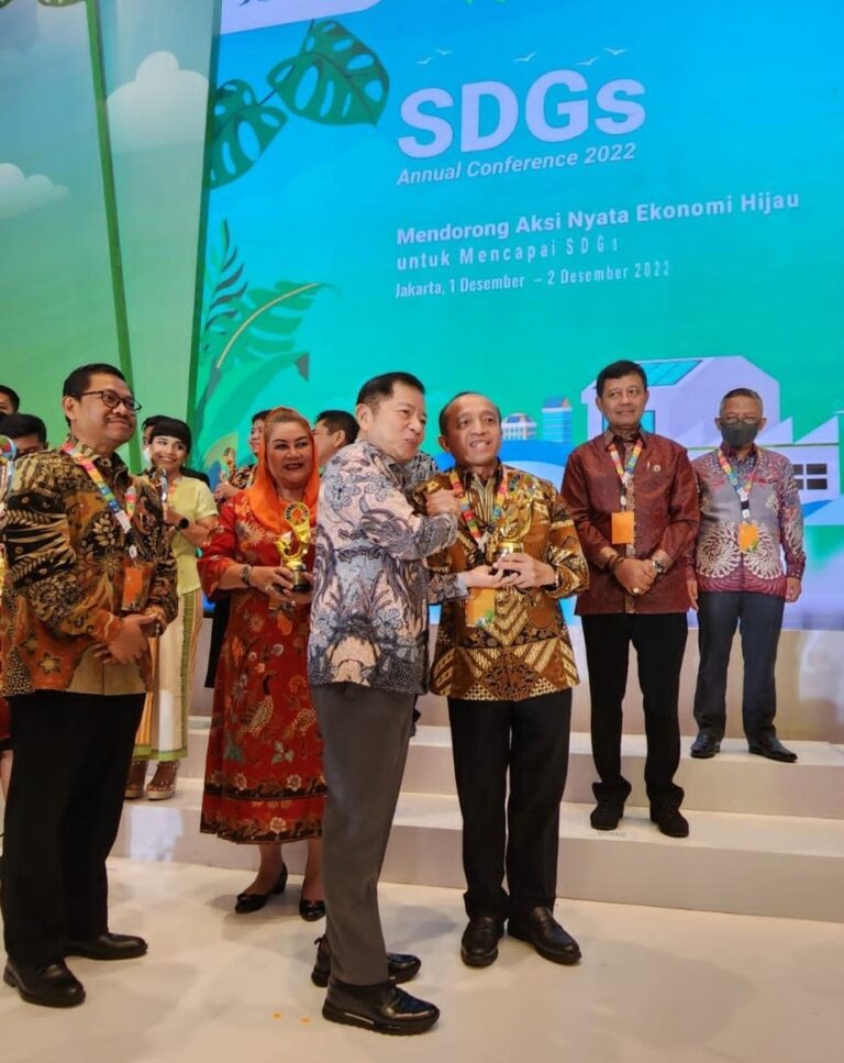 KLHK Raih Peringkat Pertama SDGs Action Awards 2022