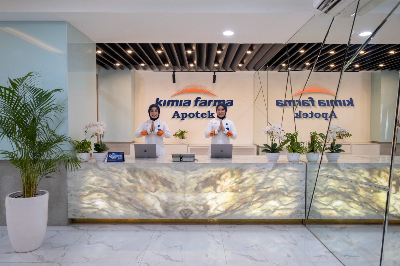 Ekspansi Bisnis Di Perkotaan Hingga Pegunungan Papua Kimia Farma Buka