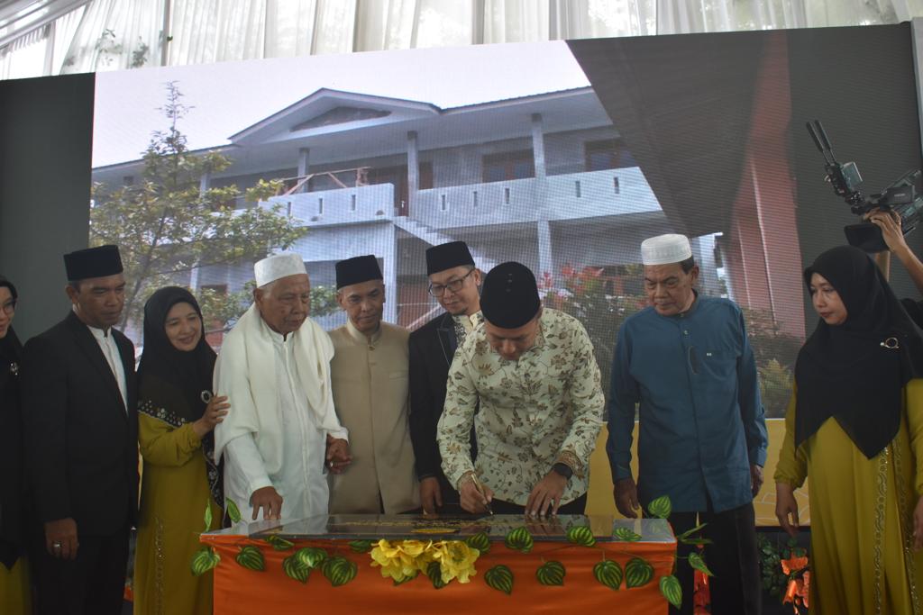 YPIT Aisyah Maksum Wisuda Tahfiz Dan Resmikan Gedung Baru