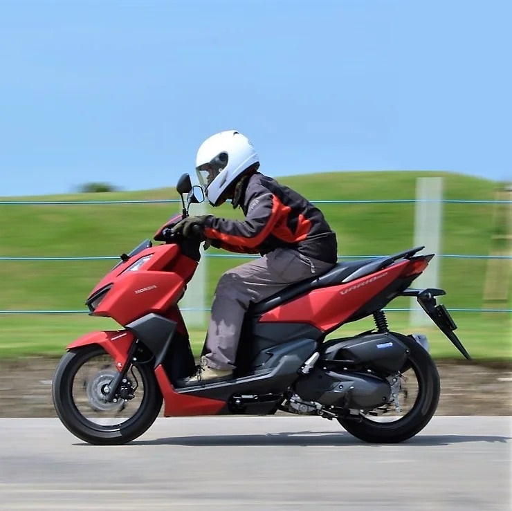 Performa Matik Besar Honda 160 cc Masih Tetap Irit