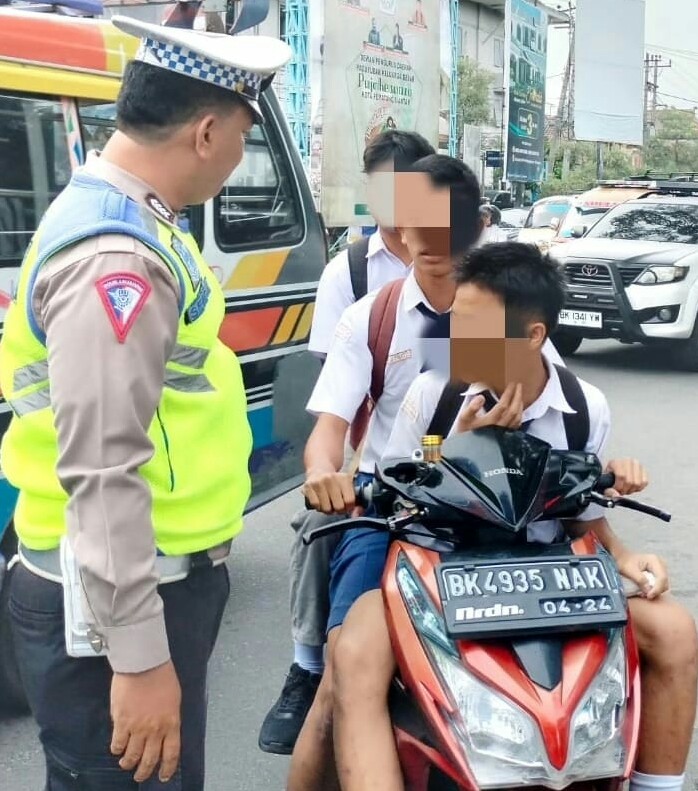 Masih Banyak Pengguna Jalan Langgar Aturan Berlalulintas Di P. Siantar