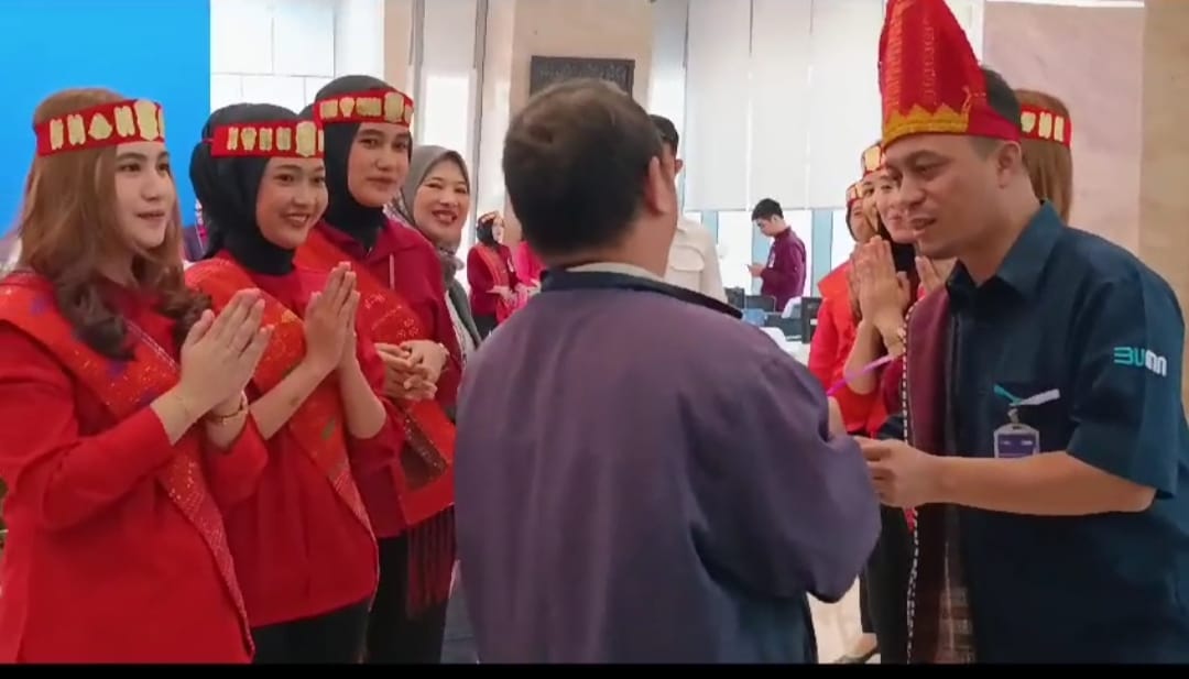 Peringati Hari Pelanggan Nasional, BRI Medan Putri Hijau Sambut Nasabah ...