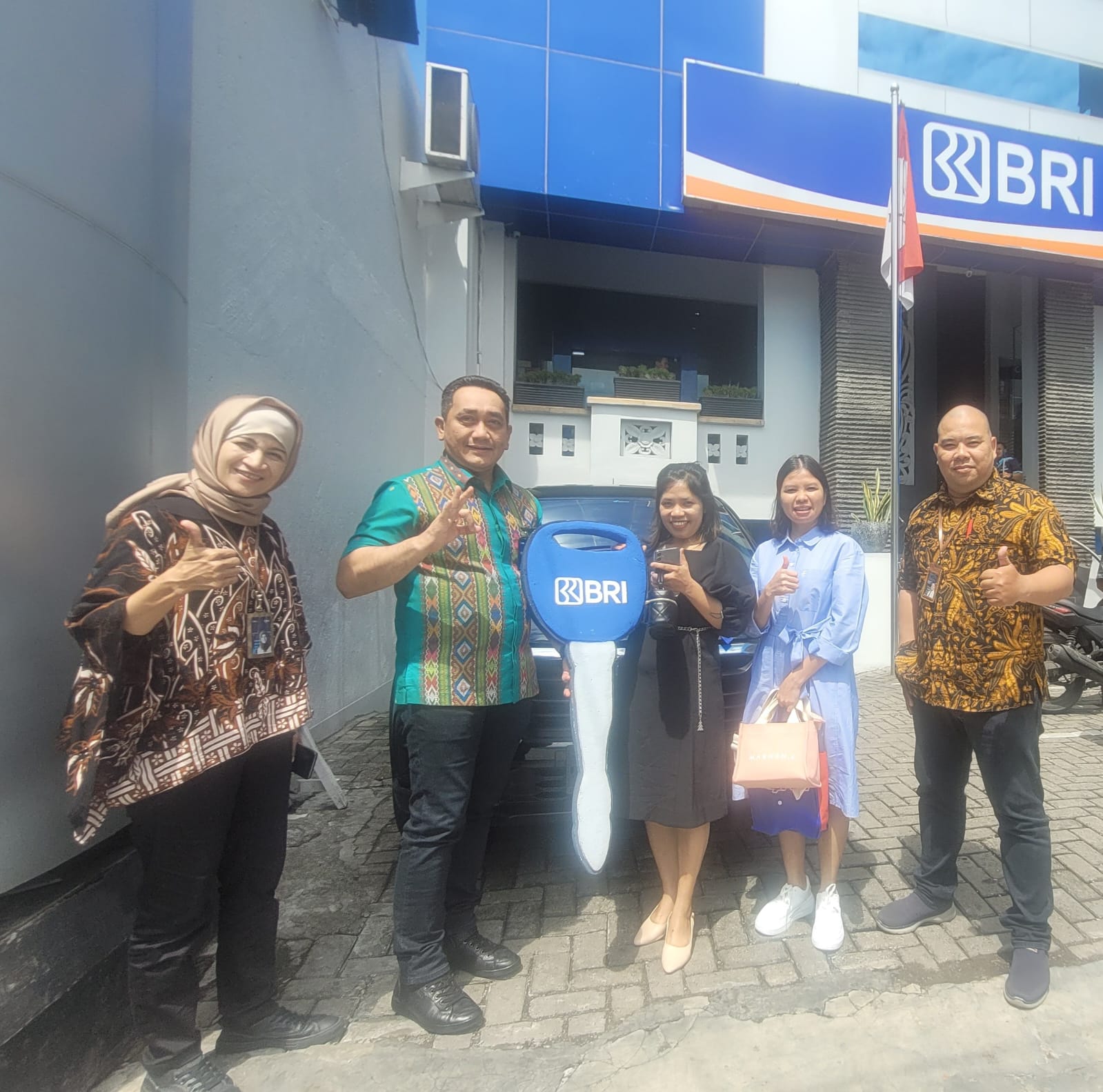 BRI Medan Thamrin Berikan Hadiah Utama Simpedes Semester II Tahun 2022 ...