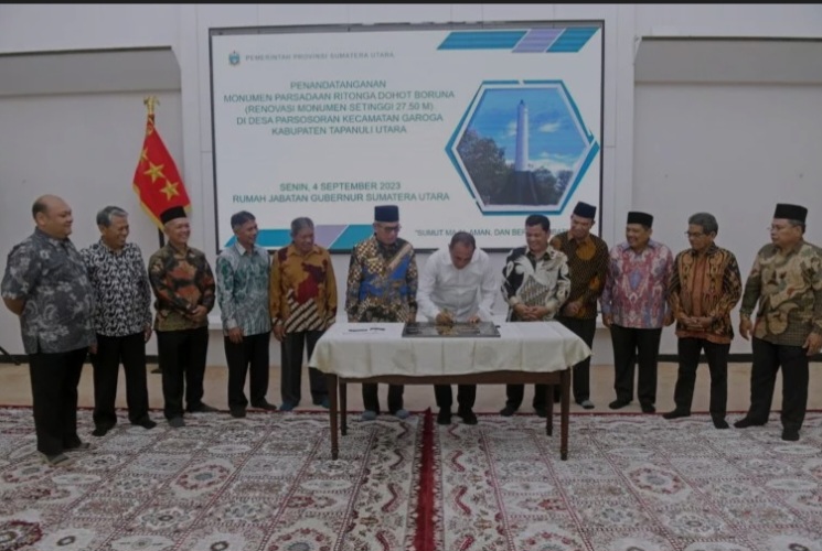 Gubsu Tanda Tangani Prasasti Renovasi Monumen Ritonga