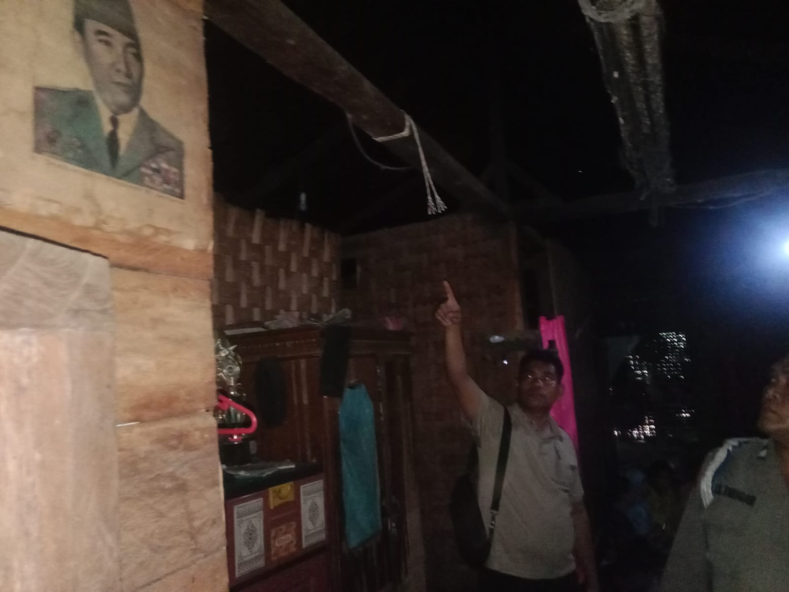 Pria Ditemukan Tewas Gantung Diri