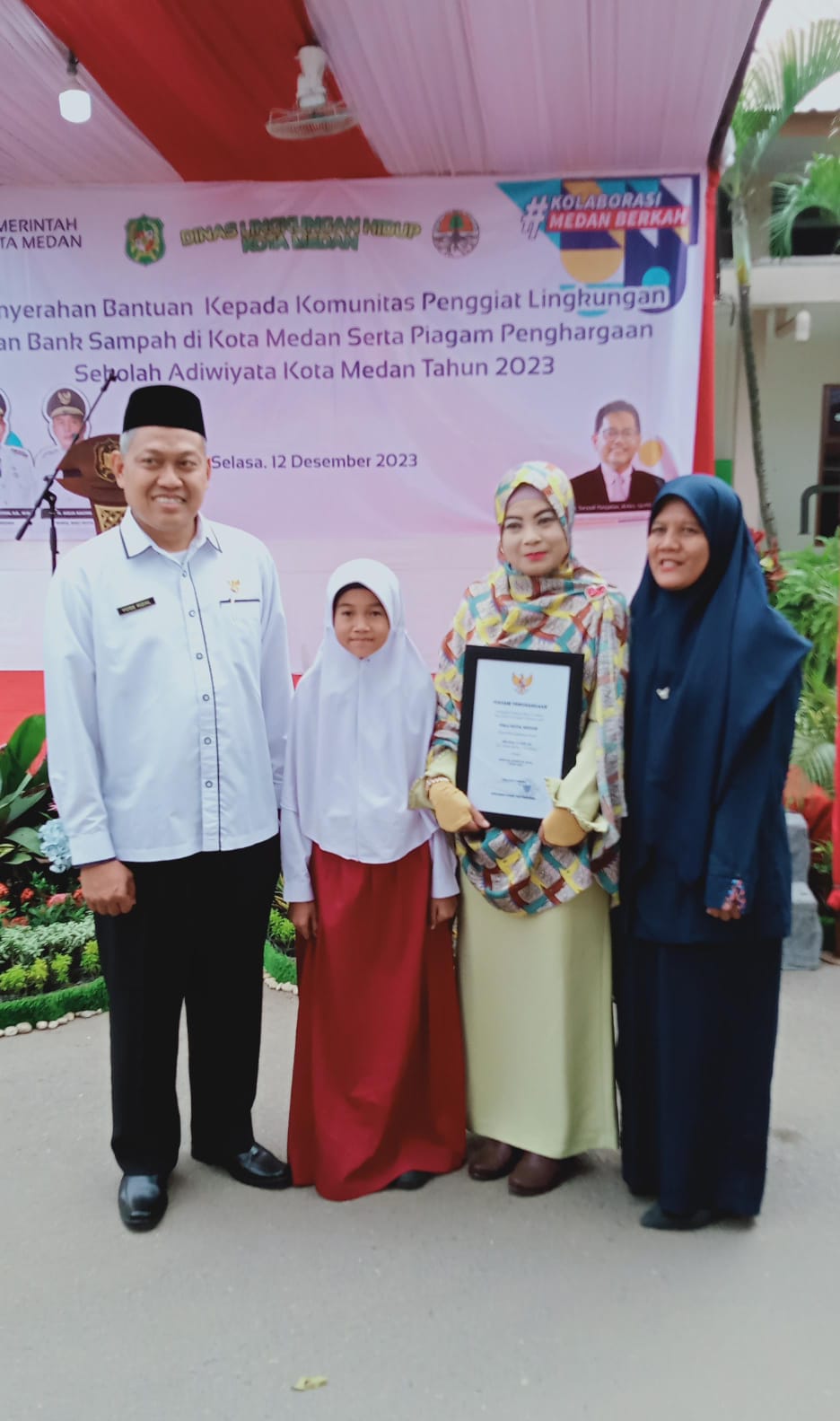 MIS PLUS AL-FAIZ 165 Raih Penghargaan Adiwiyata Kota