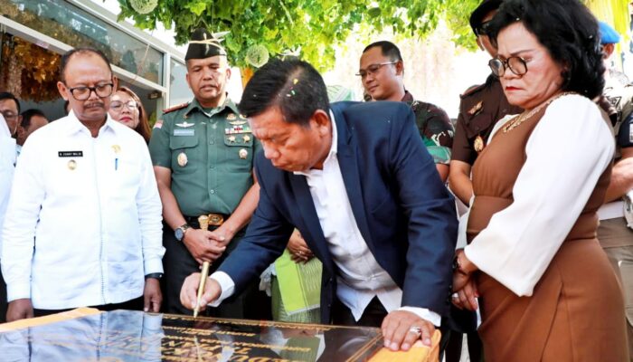 Kantor Camat Tapian Dolok Diresmikan, Ini Pesan Bupati Radiapoh H Sinaga