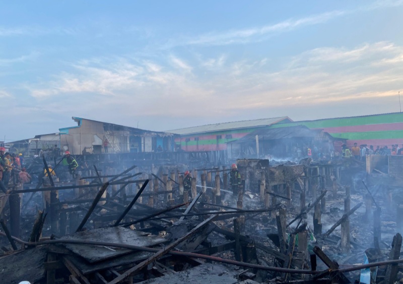 12 Rumah Nelayan Ludes Terbakar Di Bagandeli