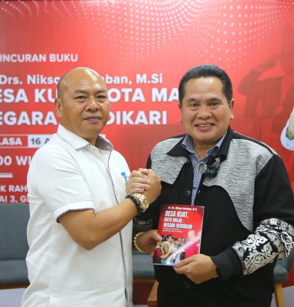 Direktur Eksekutif Apkasi Nilai Buku Nikson Nababan Bisa Jadi Referensi Membangun Desa