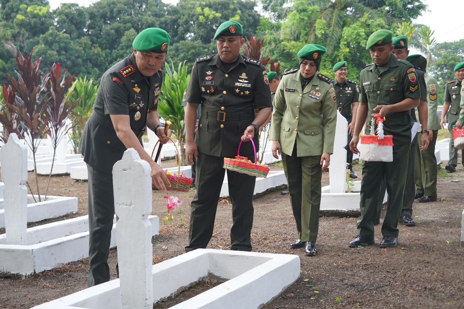 Sambut HUT Kodam I/BB Dan Korem 022/PT, Danrem Pimpin Ziarah