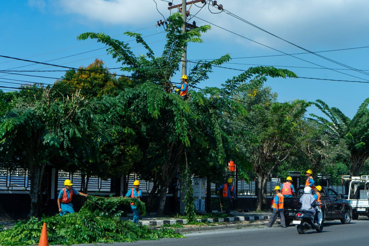 Kolaborasi PLN UP3 Dan UPT Pematangsiantar Tingkatkan Pasokan Listrik Andal