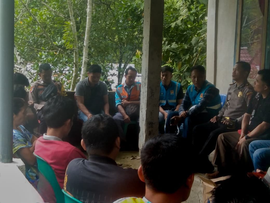 PLN ULP Teluk Dalam Sampaikan Pentingnya Perampalan Pohon