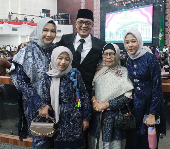 Defri Noval Pasaribu Dilantik Sebagai Anggota DPRD Sumut