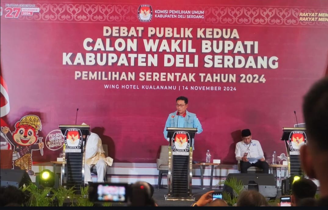 Asri Ludin-Lom Lom Berkomitmen Tak Ada Lagi Jalan Rusak Dari Kota Ke Desa