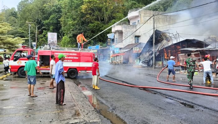 Tujuh Rumah Ludes Terbakar Di Parapat