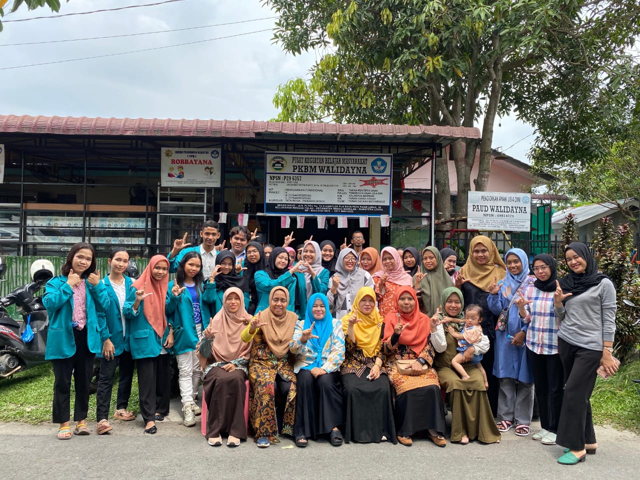 Tim PKM Unimed Edukasi Guru Bentuk Komunitas Literasi Digital