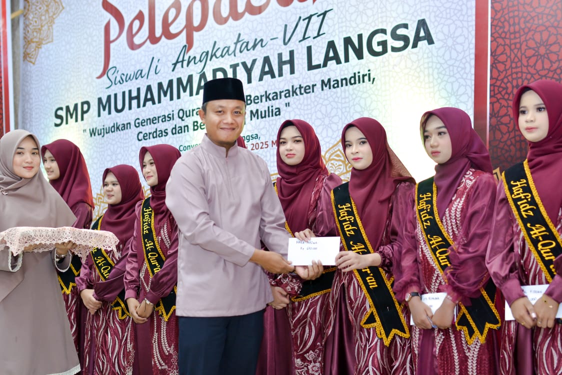 169 Siswa Tahfidz SMP Muhammadiyah Langsa Diwisuda