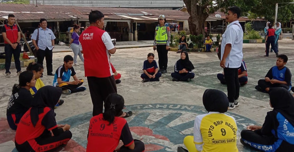 Sat Lantas Polres P.Siantar Edukasi Anggota PKS