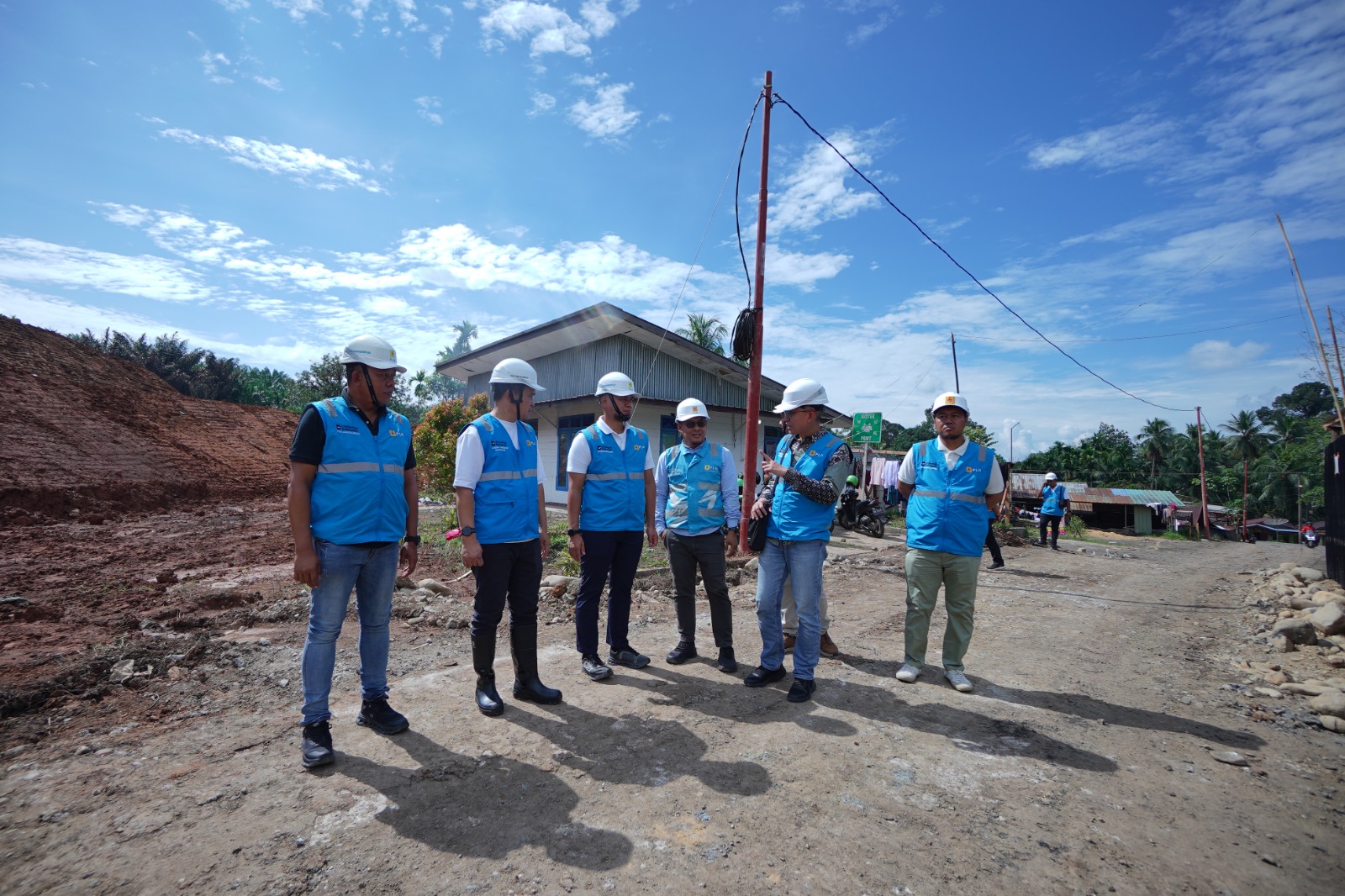 GM PLN UID Sumut Cek Langsung Kesiapan Kelistrikan Huntara Pascabencana ...